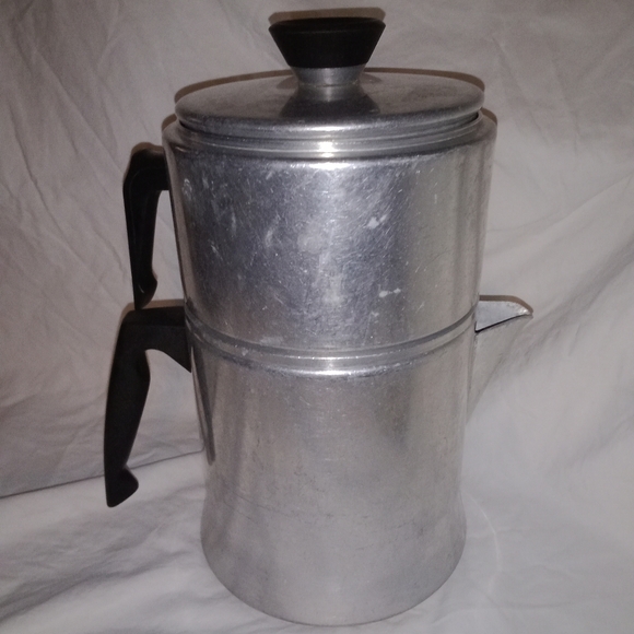 Mirro | Kitchen | Vintage Mirro 9 Cup Camp Fire Coffee Pot | Poshmark